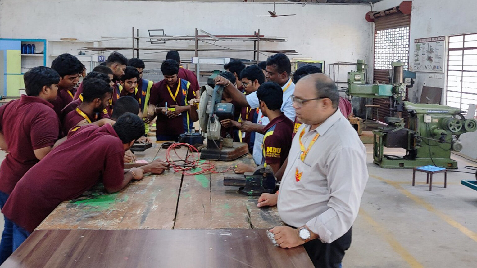 Design, Discuss, Refine: Peer Review of Reverse Engineering Models ...